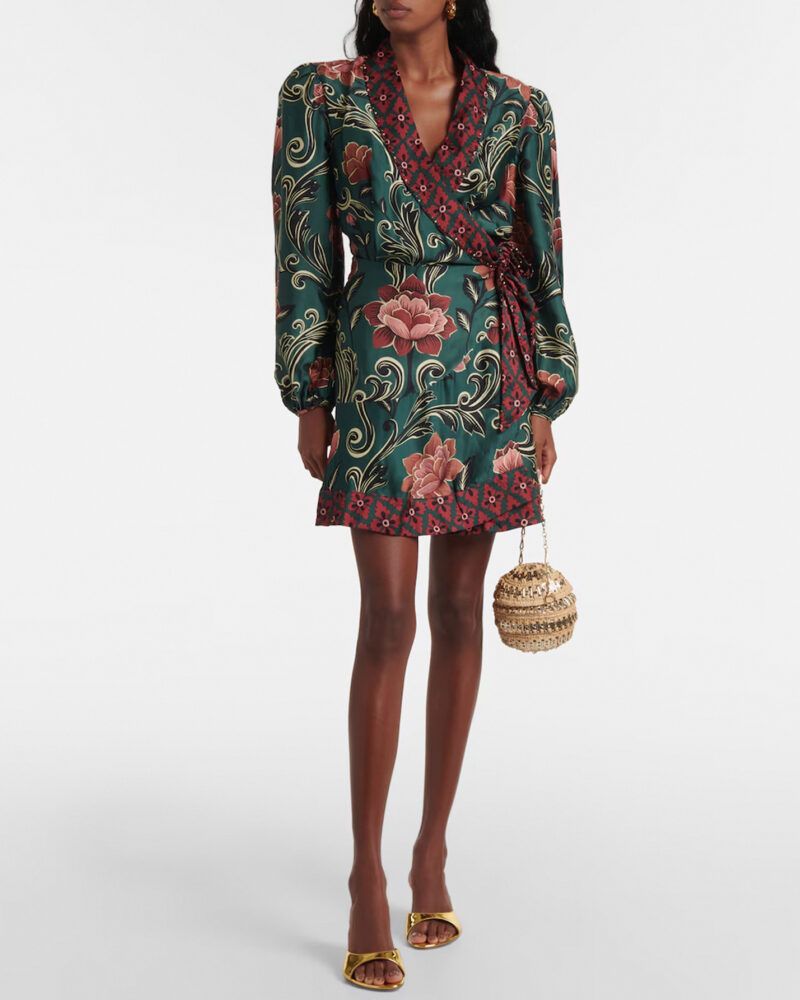 Elena Moore – Borow